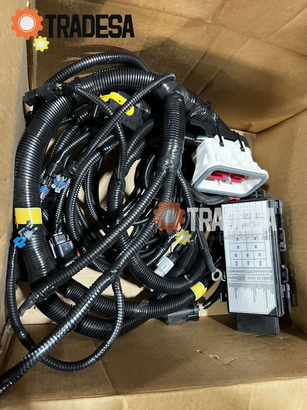 Producto Freightliner Cascadia, Arnés Motor DD15 24-01739-000